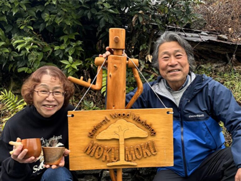【自然木工房MOKUMOKU】高知県四万十町、手作りの木工房「人生の楽園」でも紹介！高知名物の市についてもまとめました